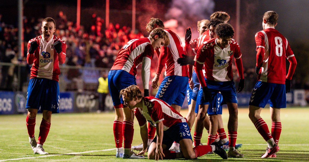 Akademiet har nådd første milepæl / Lyn 1896