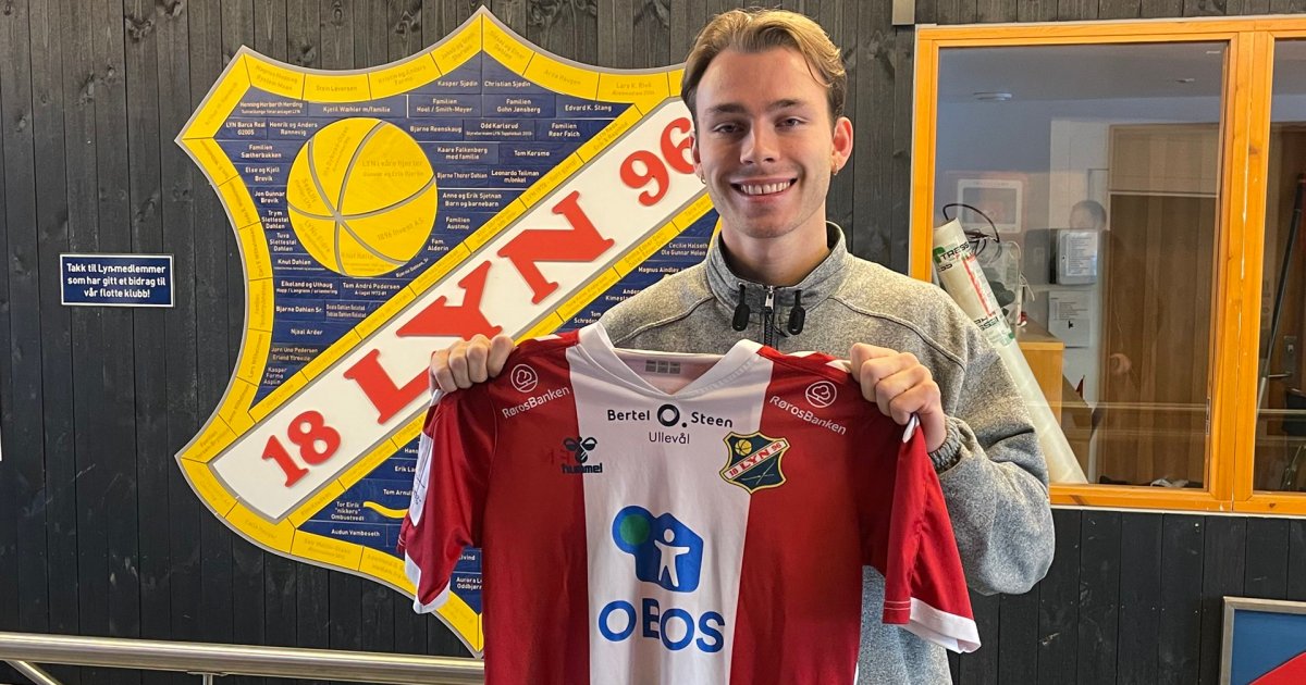 HER ER DAGENS FØRSTE JULEGAVE - RETT FRA ASKER / Lyn 1896